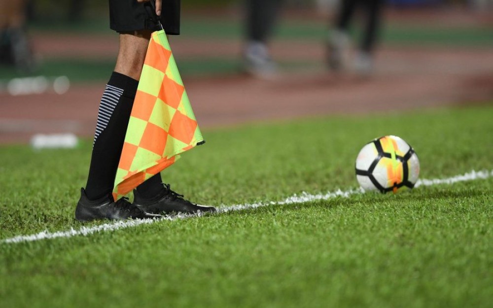 Nogometnog suca na utakmici udarila lopta, umro od krvarenja na mozgu ...