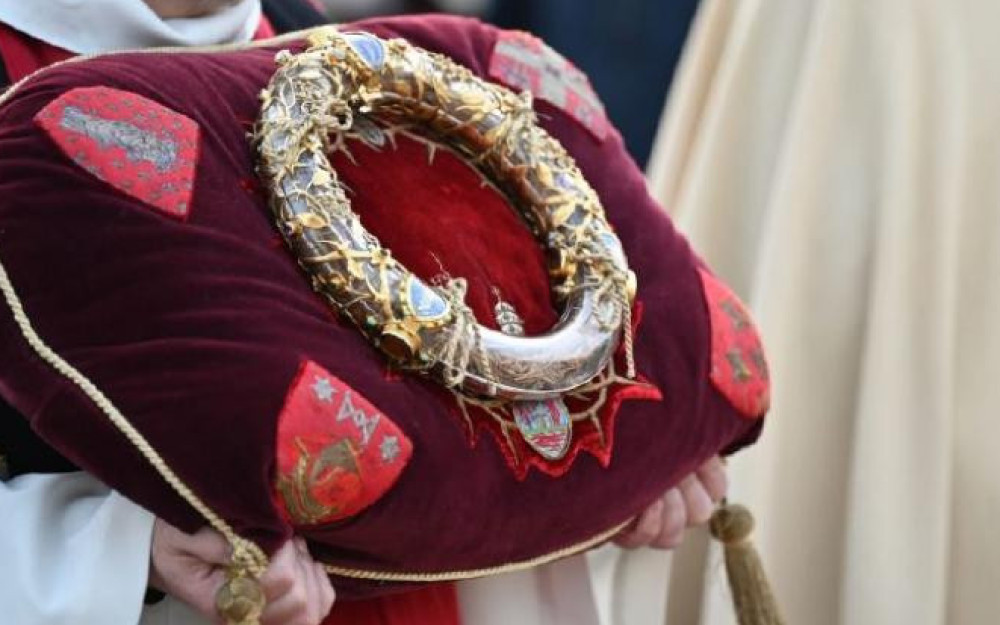 Trnova kruna ponovno izložena u pariškoj katedrali Notre Dame - Posušje ...